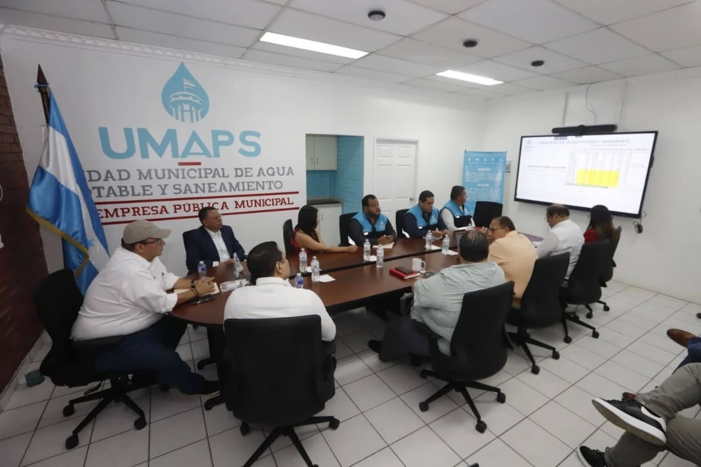 Alcaldía del DC optimiza oficinas de UMAPS y planifica abastecimiento de agua para el verano